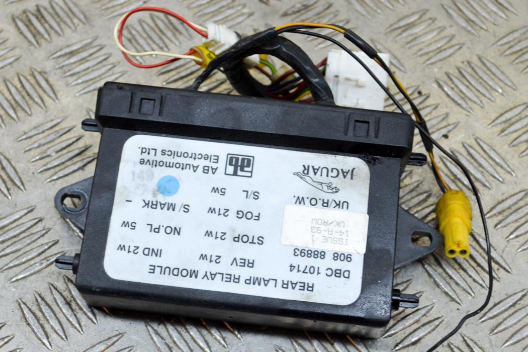 Control unit JAGUAR XJ (XJ40, XJ81) V12 6.0 8626028 | B-Parts