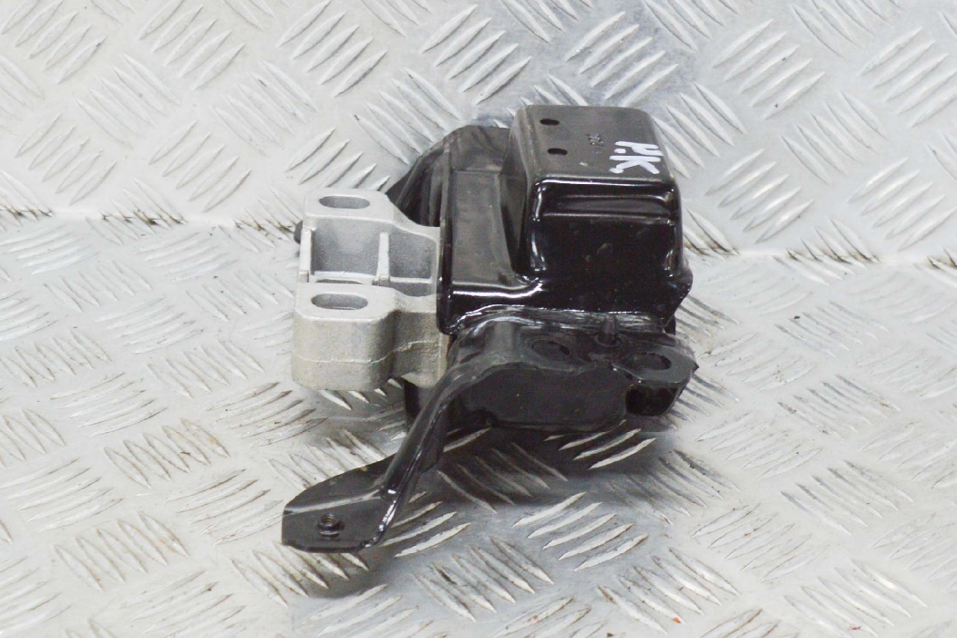 Engine mount AUDI Q3 (8UB, 8UG) 2.0 TDI quattro 6769381 | B-Parts