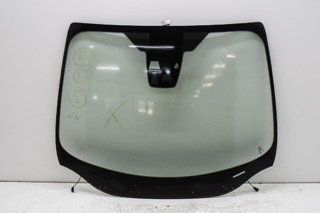 Windscreen FORD FOCUS III 1.0 EcoBoost 6773270 | B-Parts