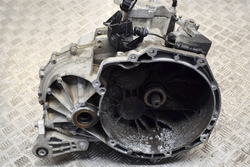 Manual gearbox VOLVO V60 I (155) 1.6 DRIVe 9509576 | B-Parts