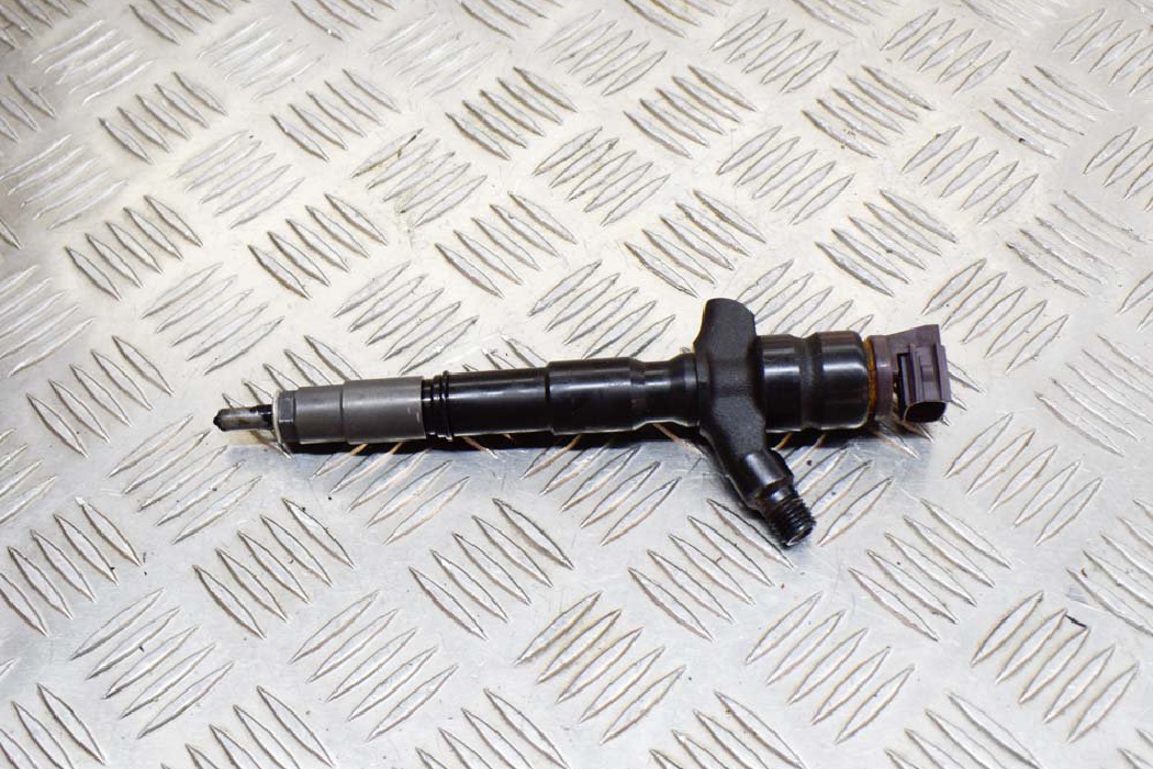 Injector TOYOTA HILUX VII Pickup (_N1_, _N2_, _N3_) 3.0 D-4D 4WD (KUN26 ...