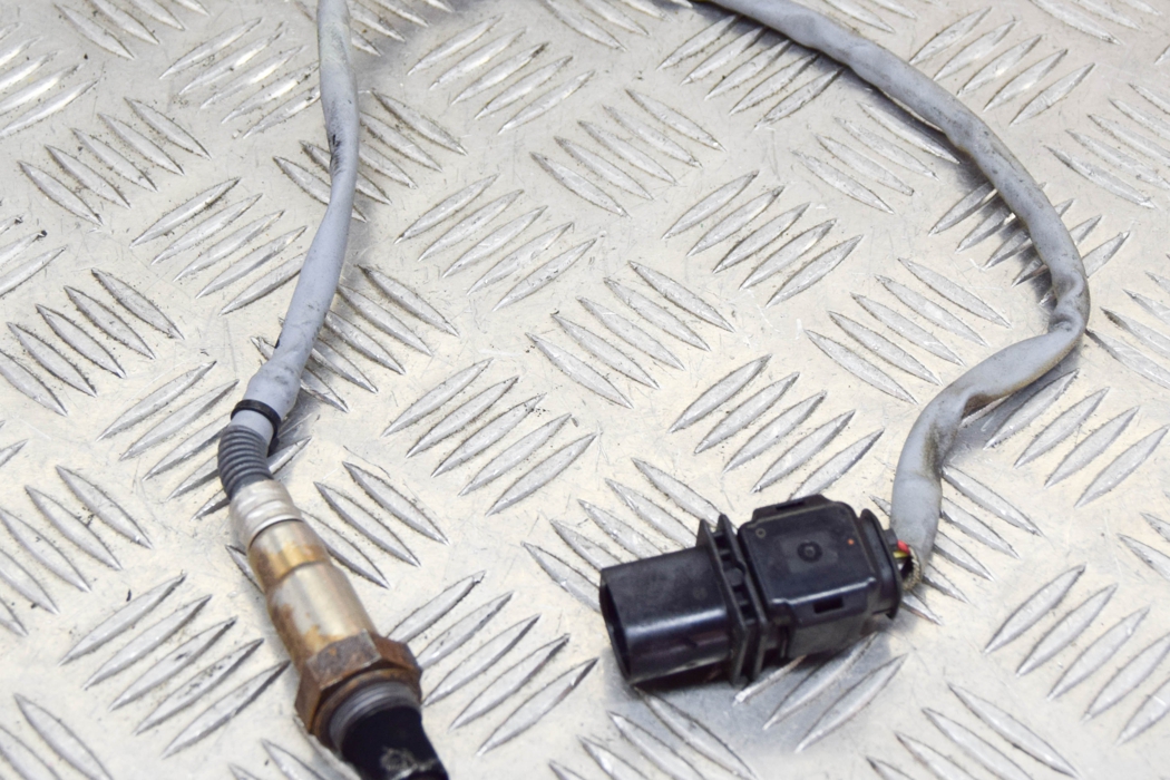 Electronic sensor AUDI A6 C7 Avant (4G5, 4GD) 2.0 TDI AUDI: 0281004191 ...