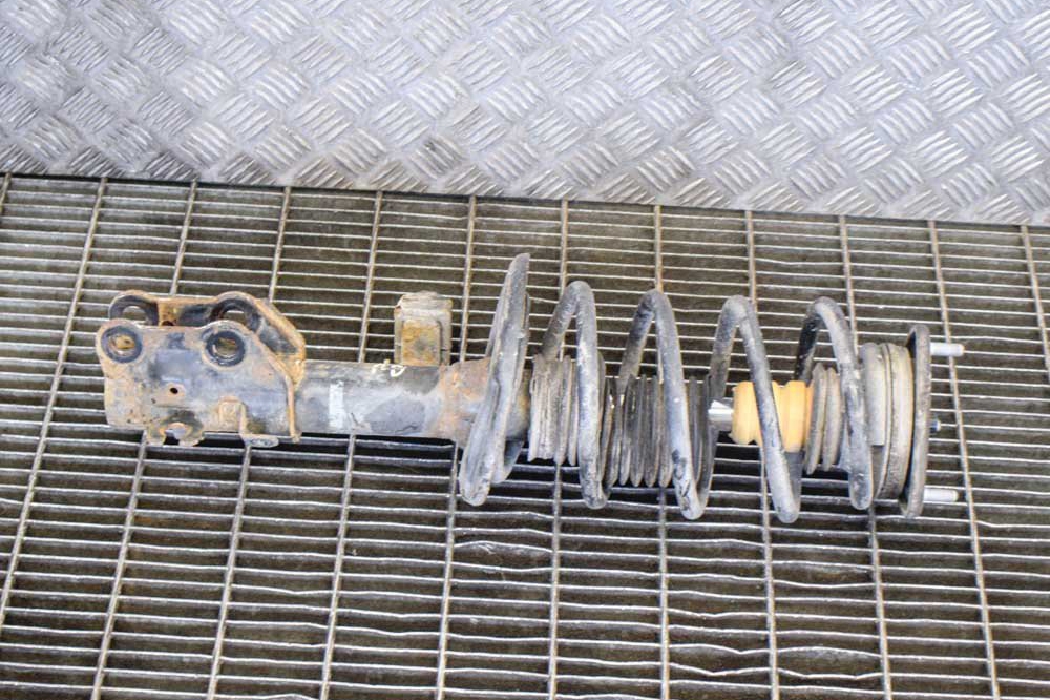 Right front shock absorber MAZDA 6 Estate (GJ, GL) 2.2 D 6765028 | B-Parts