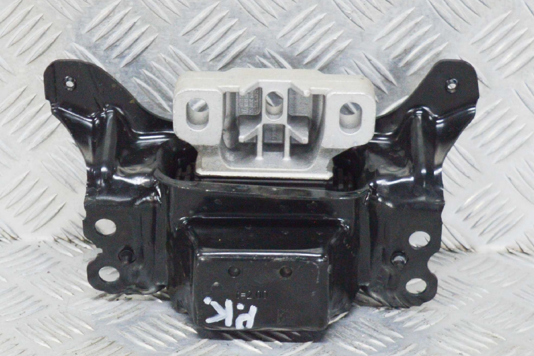 Engine mount AUDI Q3 (8UB, 8UG) 2.0 TDI quattro 6769381 | B-Parts