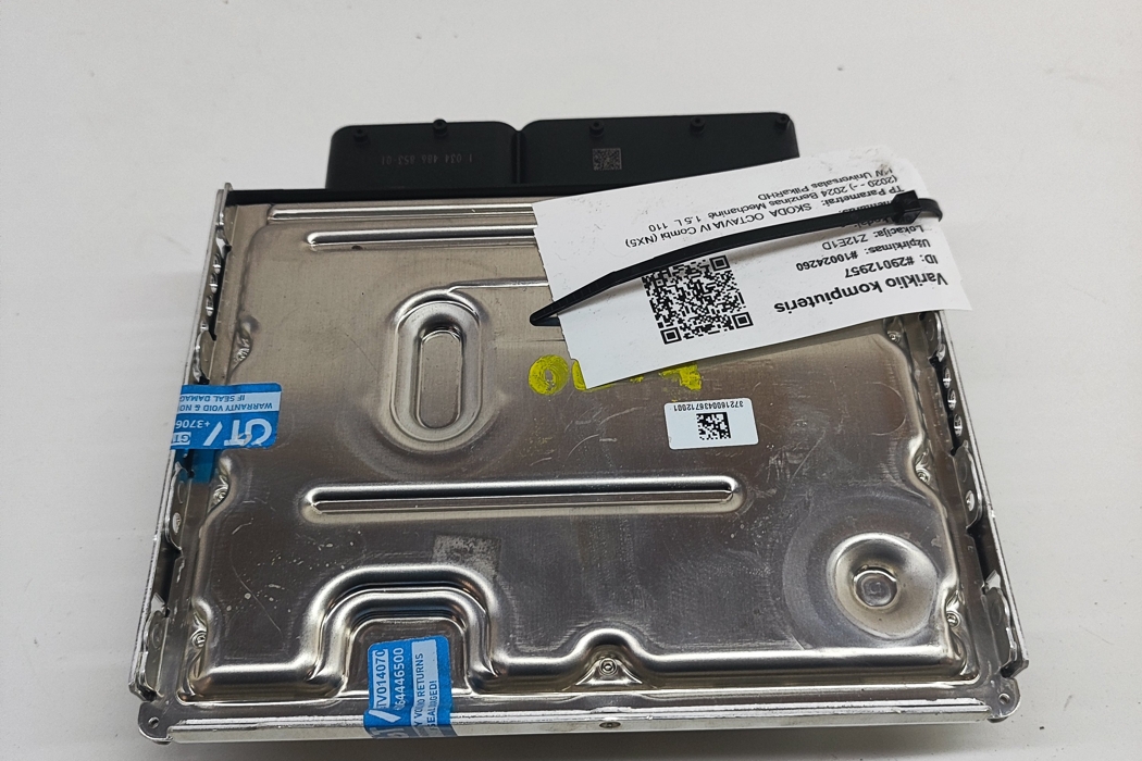 Calculateur moteur (ecu) SKODA OCTAVIA IV Combi (NX5, PV5) 1.5 TSi 28687515 | B-Parts