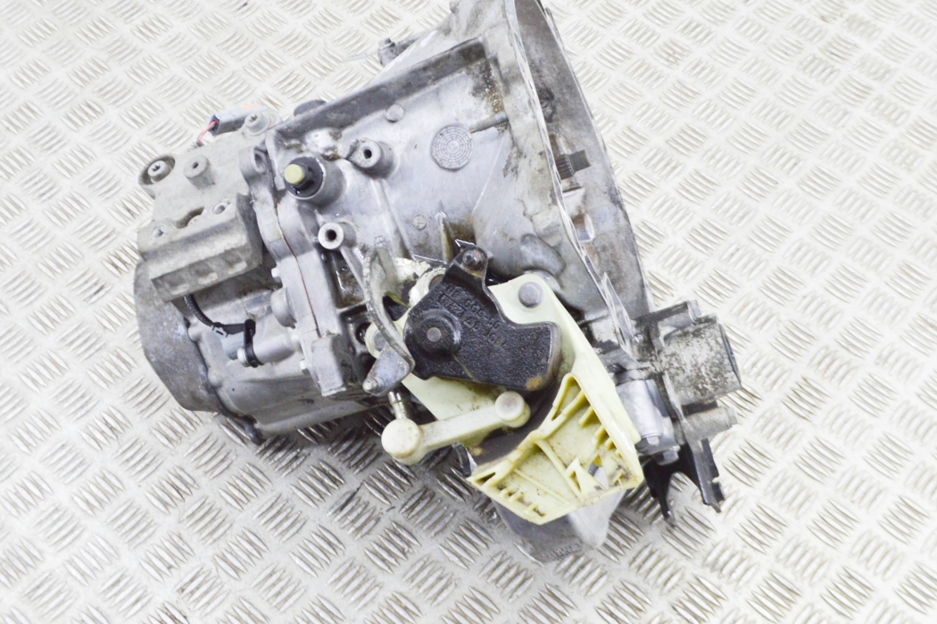 Gearbox PEUGEOT 208 I (CA_, CC_) 1.6 HDi 15004798 | B-Parts