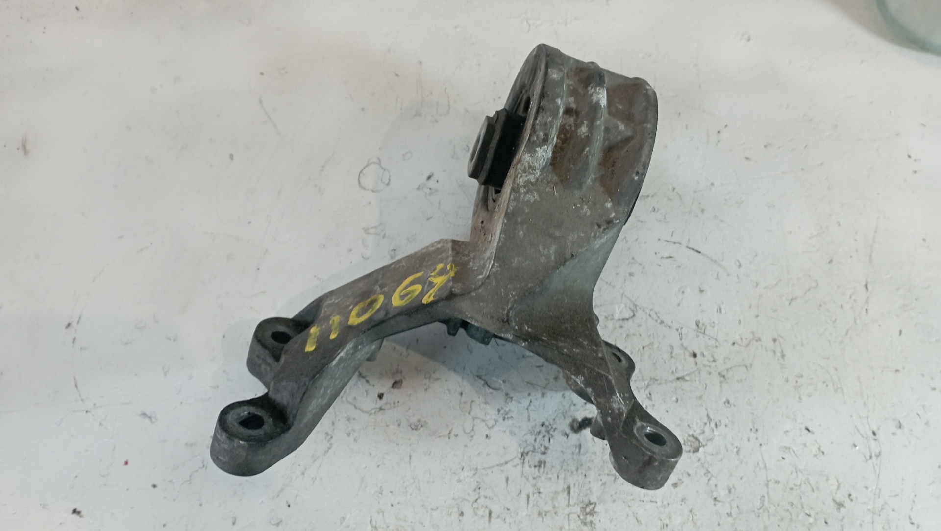 Engine mount MINI MINI (R50, R53) Cooper 25320337 | B-Parts