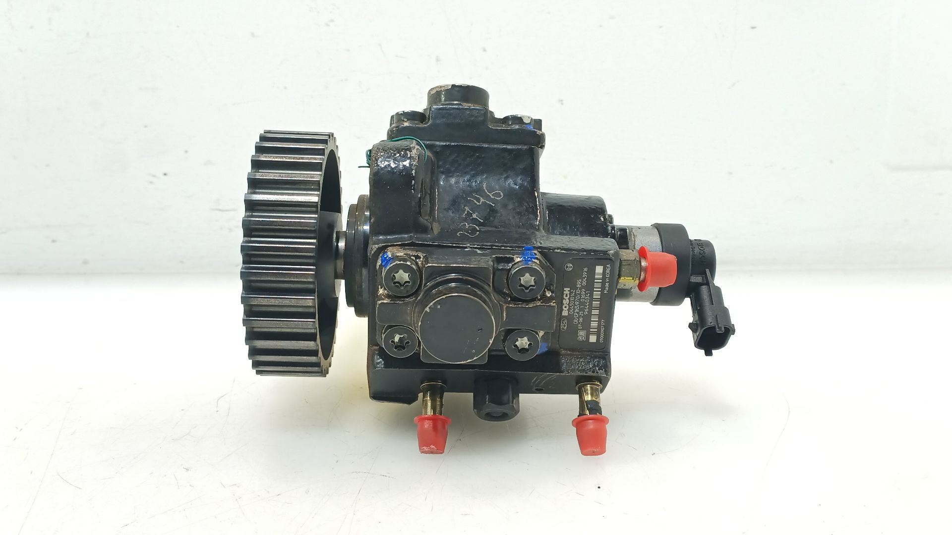 Injection pump CHEVROLET CAPTIVA (C100, C140) 2.0 D 4WD 29938236 | B-Parts