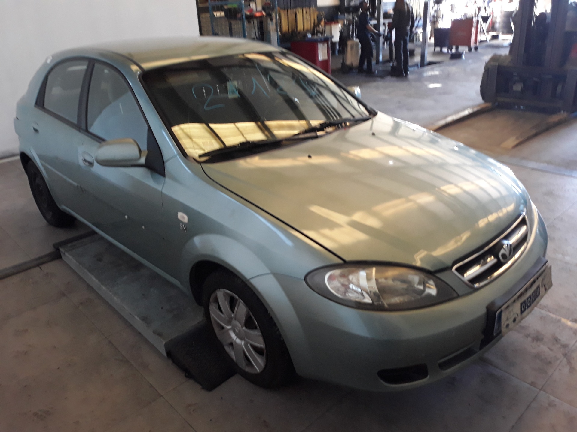 Right front steering knuckle CHEVROLET LACETTI (J200) 1.6 8496328 | B-Parts