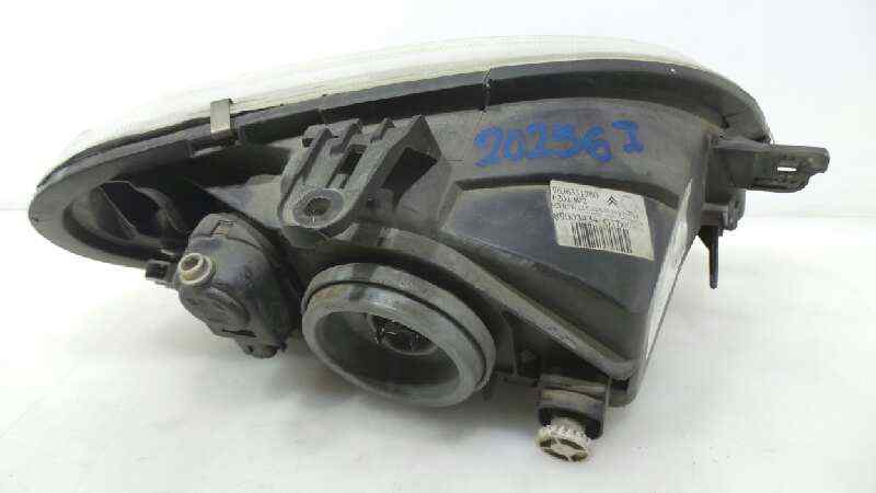 Left headlight CITROËN SAXO (S0, S1) 1.5 D 6077058 | B-Parts