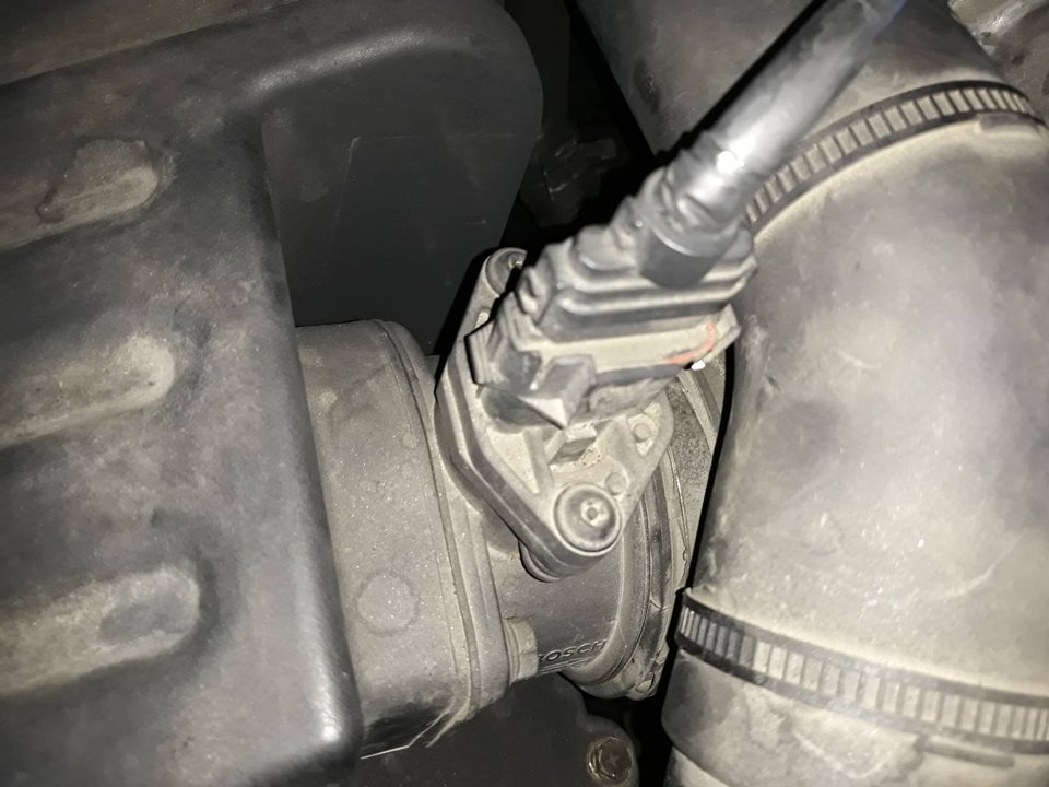 Mass air flow sensor SSANGYONG REXTON / REXTON II (GAB_) 2.7 Xdi ...