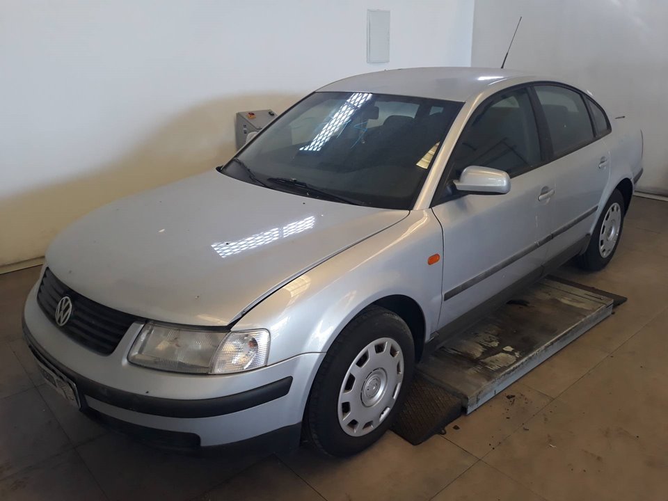 Switch VW PASSAT (3B2) | B-Parts