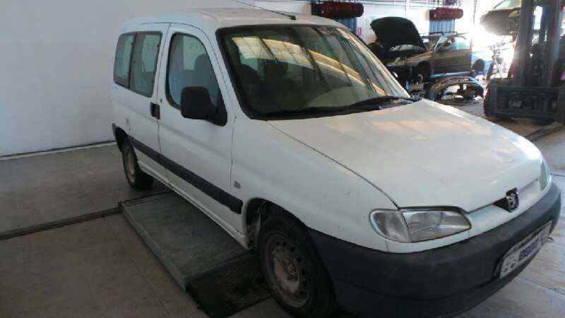 Boîte à Fusibles PEUGEOT PARTNER Box Body/MPV (5_, G_) 1.9 D 5825010 ...