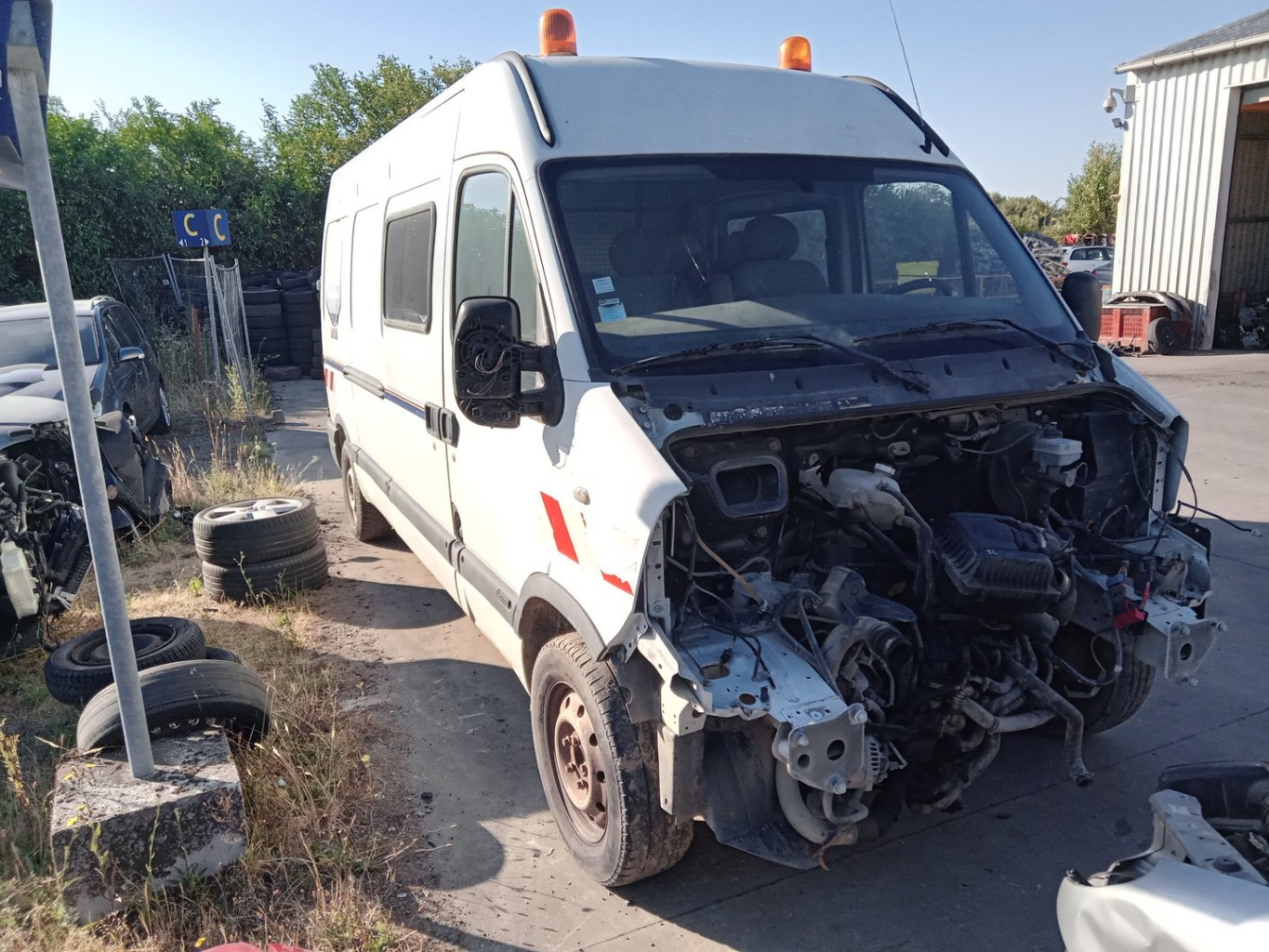 Poignée extérieure avant droite RENAULT MASTER II Van (FD) 2.5 dCi ...