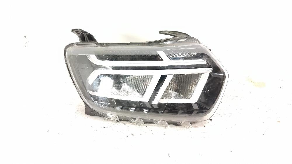 Optica direita DACIA DUSTER (HM_) 1.0 TCe 100 (HMMT) 27427829 | B-Parts