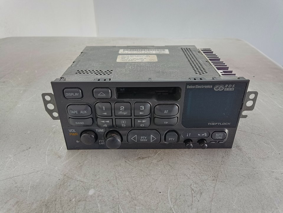 Radio CHEVROLET CAMARO 3.8 8808386 | B-Parts