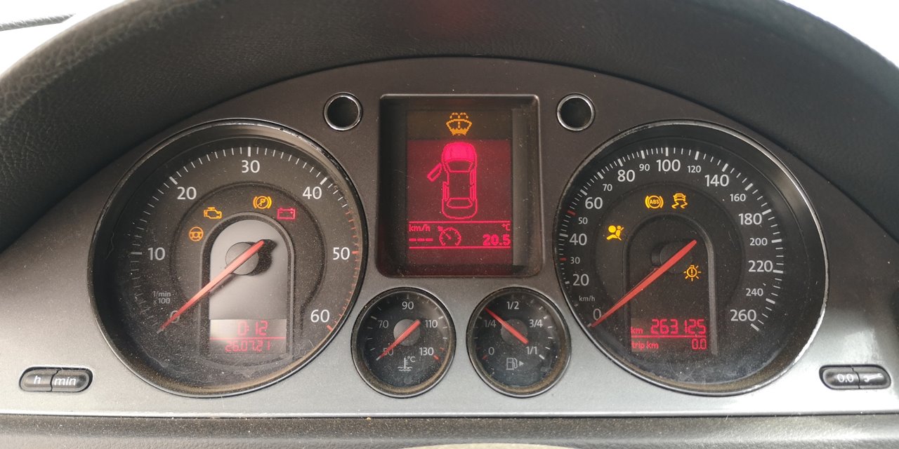 Instrument cluster VW PASSAT B6 Variant (3C5) 1.9 TDI 9838973 | B-Parts