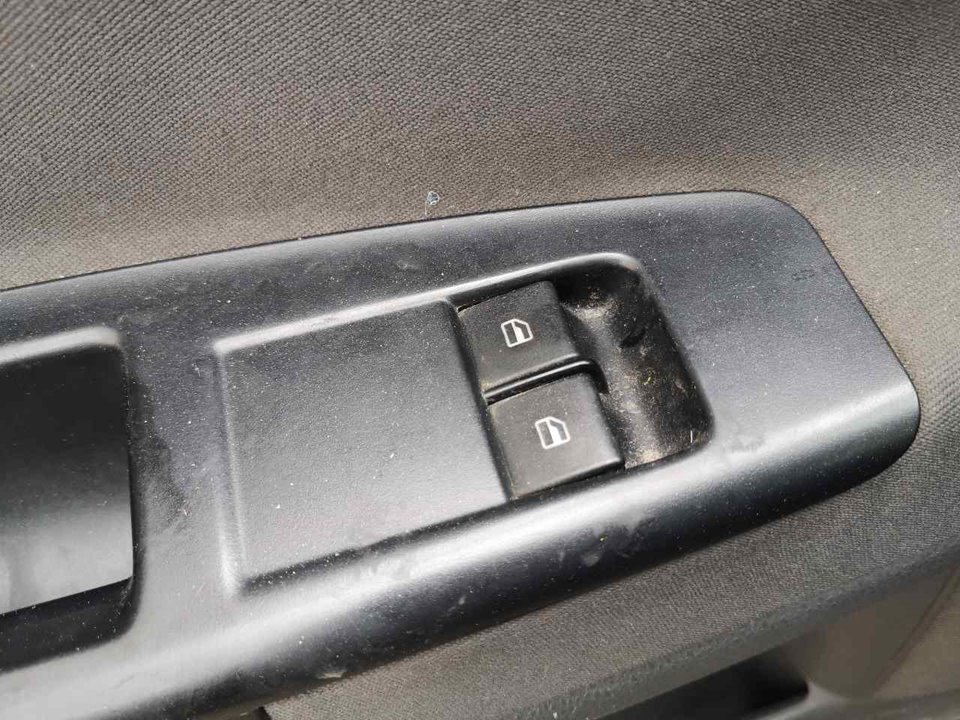Left front window switch VW POLO (9N_) 1.9 TDI 7459292 | B-Parts