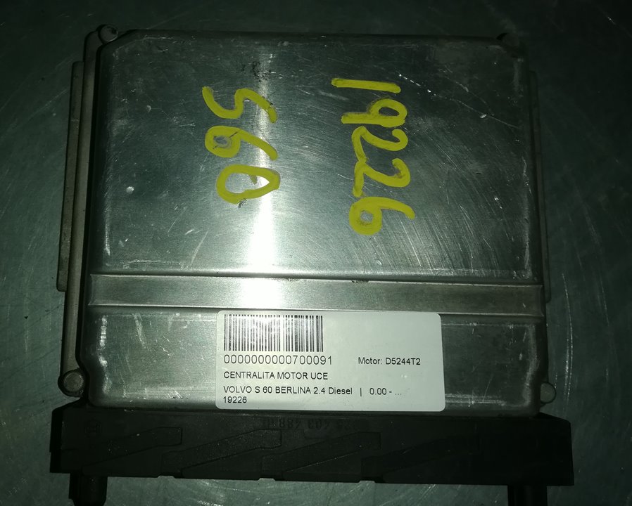 Engine control unit (ECU) VOLVO S60 I (384) 2.4 D 6821542 | B-Parts
