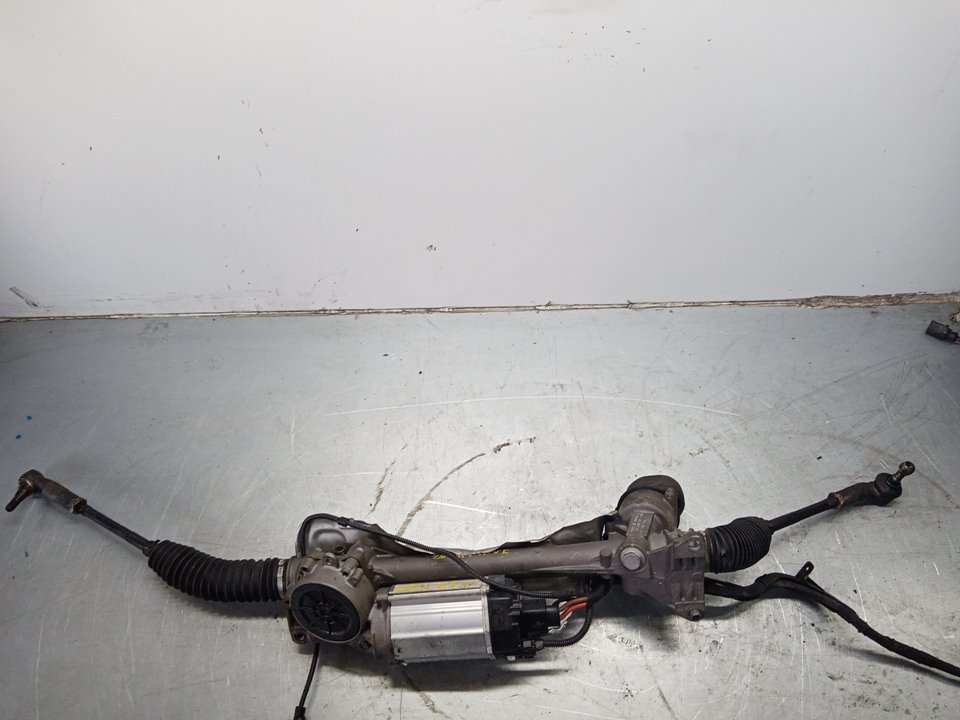 Steering rack VW GOLF VI (5K1) 1.6 TDI 6427723 | B-Parts