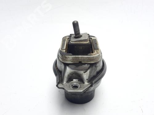 Engine mount LAND ROVER DISCOVERY IV (L319) 3.0 TD 4x4 9826566 | B-Parts