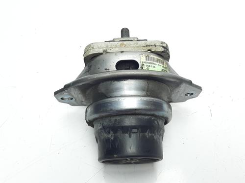 Engine mount LAND ROVER DISCOVERY IV (L319) 3.0 TD 4x4 9826566 | B-Parts