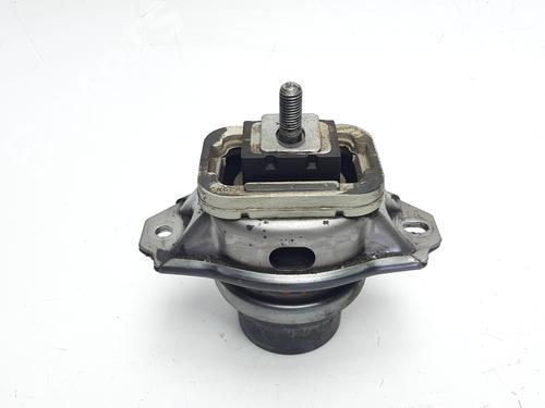 Engine mount LAND ROVER DISCOVERY IV (L319) 3.0 TD 4x4 9826566 | B-Parts