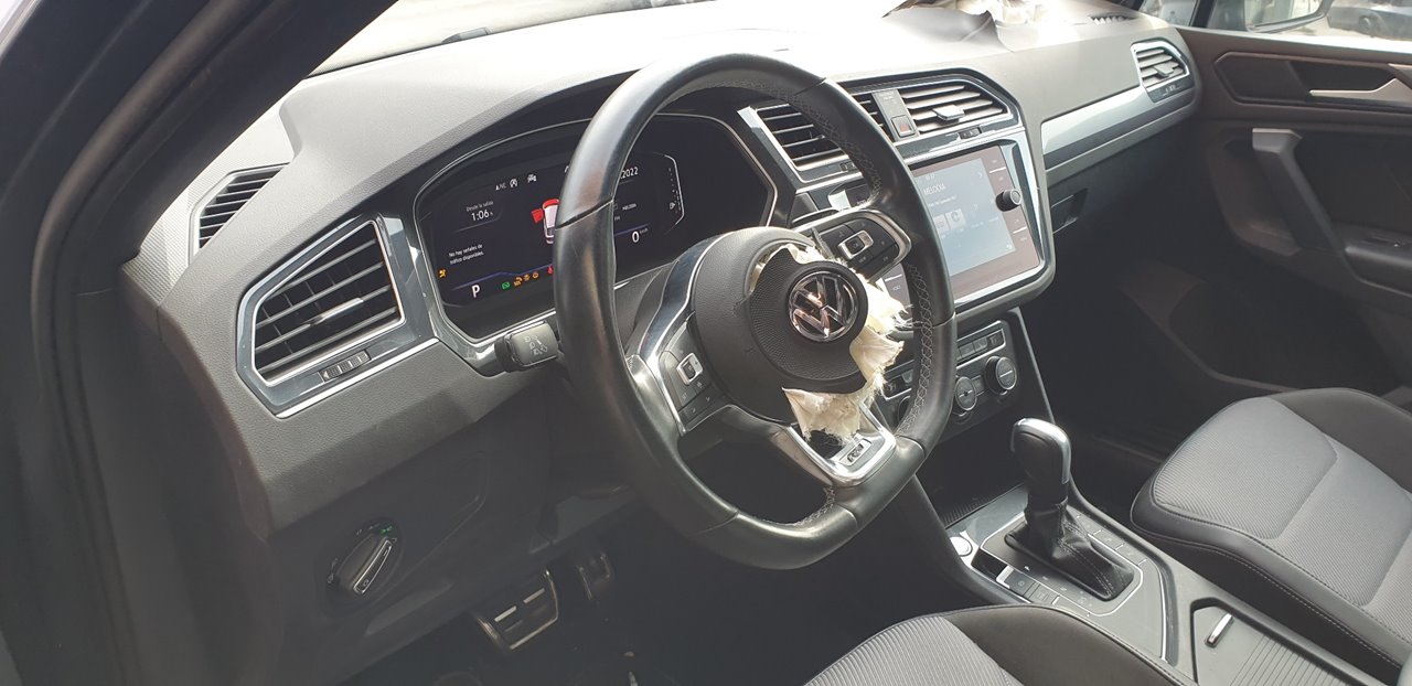 Steering column VW TIGUAN (AD1, AX1) 2.0 TDI 10738552 | B-Parts