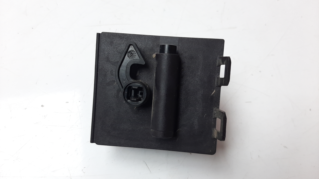 Fuel flap INFINITI Q30 2.2 D 7738232 | B-Parts