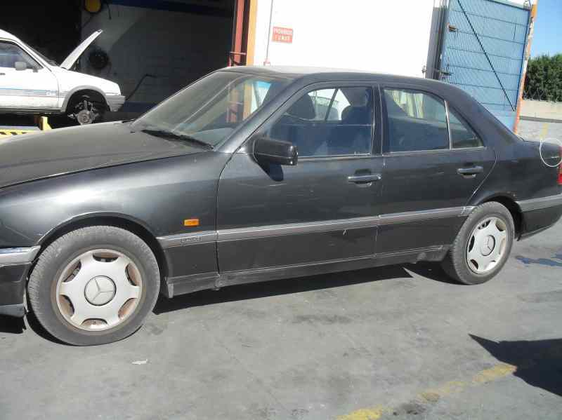 Radiador de água MERCEDES-BENZ C-CLASS (W202) C 220 (202.022 ...
