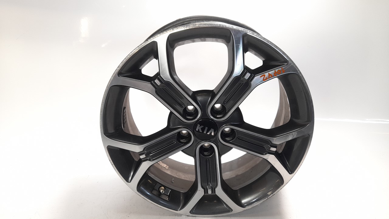 Kia Global Media Center Kia Seltos Alloy Wheel With Red, 40% OFF