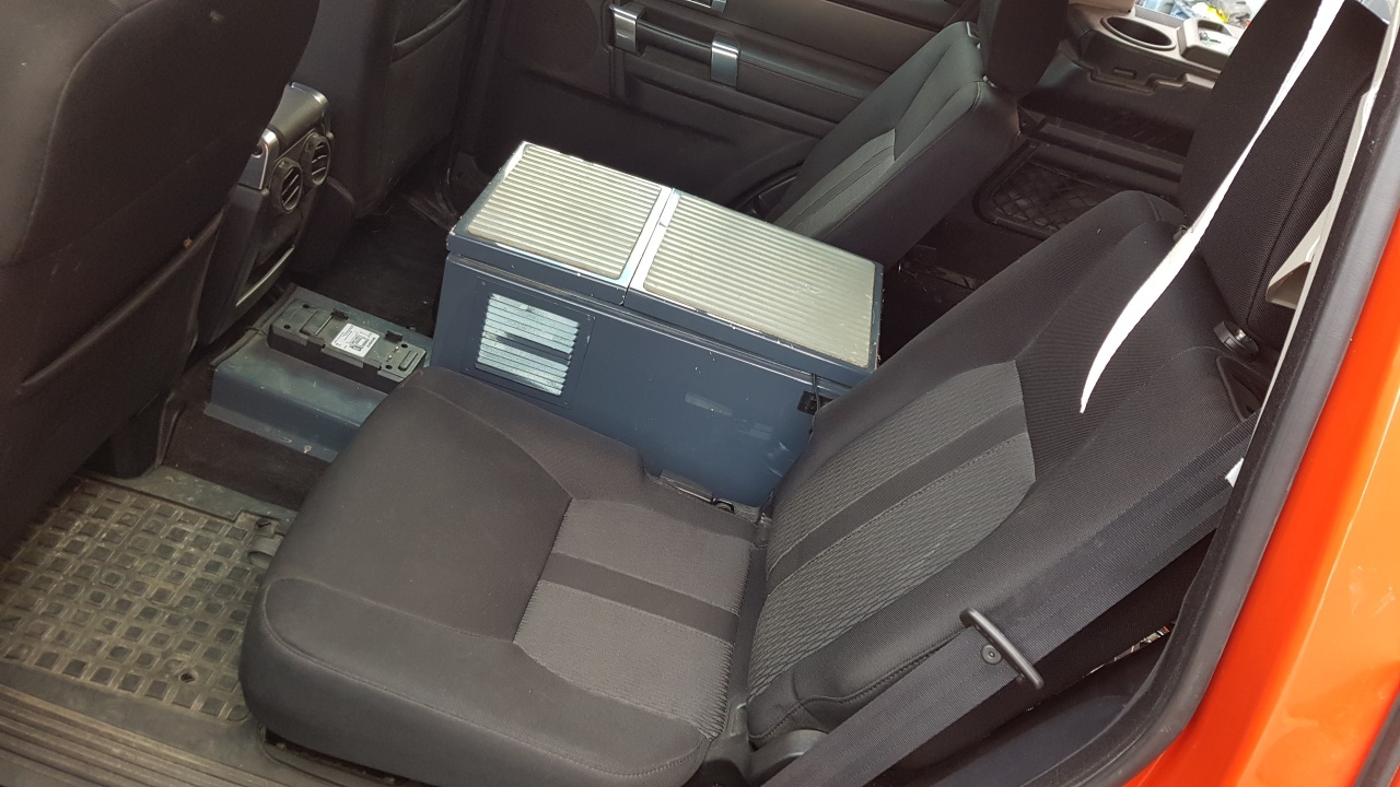 Rear seat LAND ROVER DISCOVERY IV (L319) 3.0 TD 4x4 8662423 | B-Parts