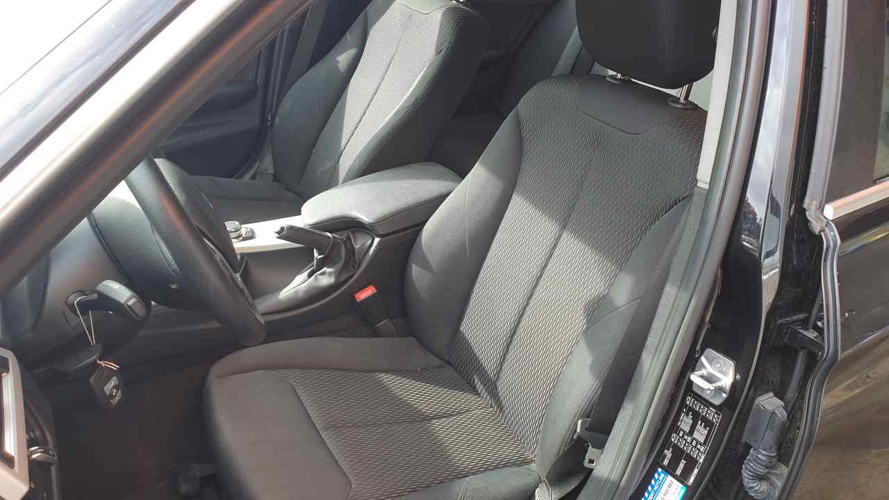 Fuse box BMW 3 (F30, F80) 318 d 8657464 | B-Parts