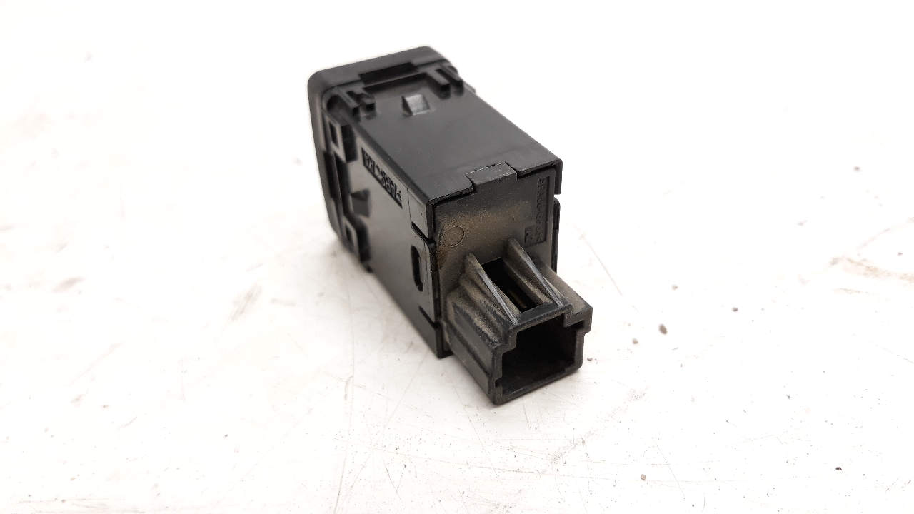 Switch NISSAN NP300 NAVARA Pickup (D23) 2.3 dCi (D231) 8371371 | B-Parts