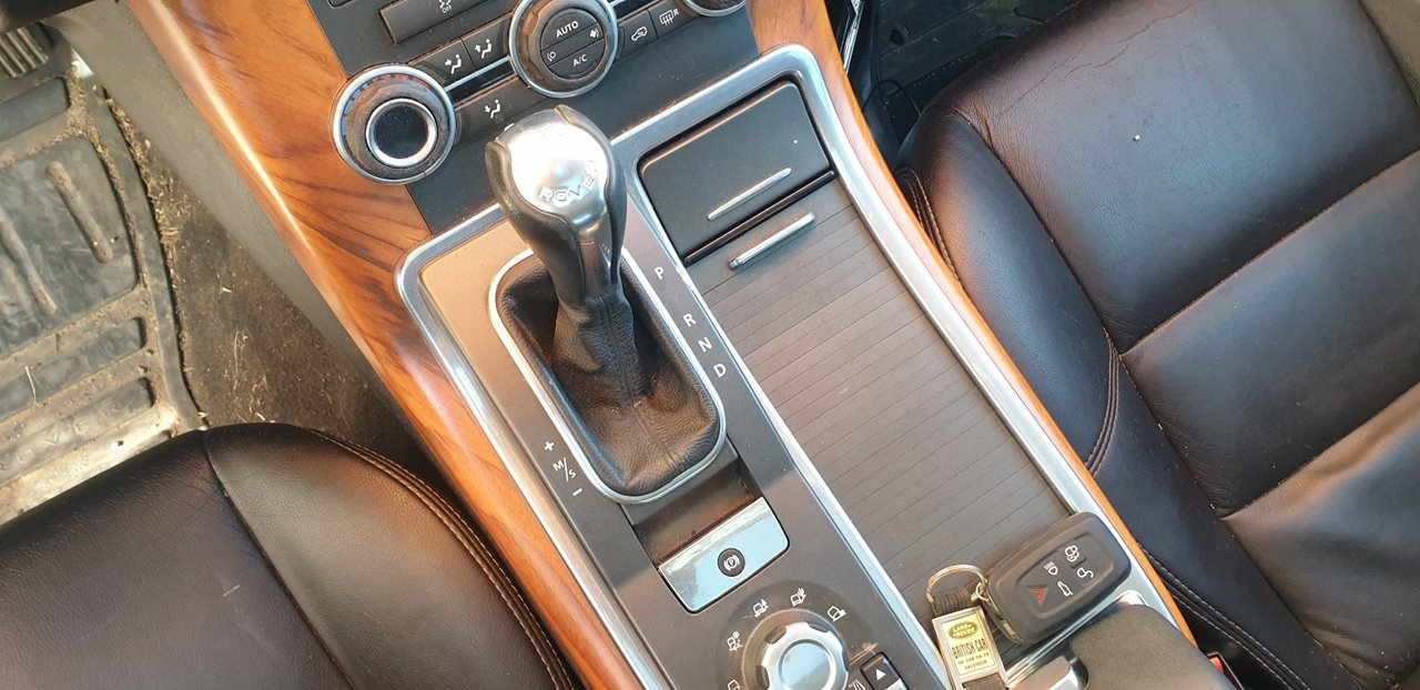 Manual gearbox LAND ROVER RANGE ROVER SPORT I (L320) 3.0 D 4x4 11810686 ...