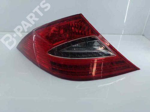 Feu arrière gauche MERCEDES-BENZ CLS (C219) CLS 320 CDI (219.322 ...