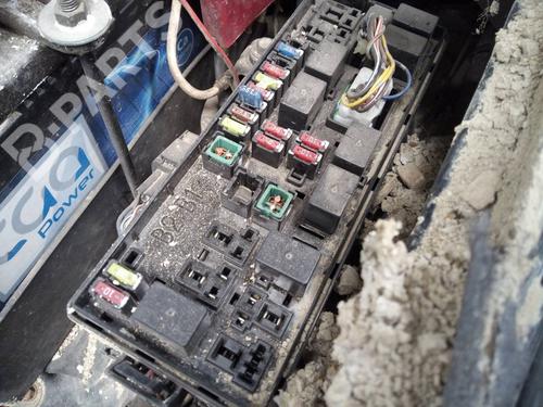 Fuse box MITSUBISHI L200 / TRITON (KA_T, KB_T) 2.5 DI-D 4WD (KB4T ...