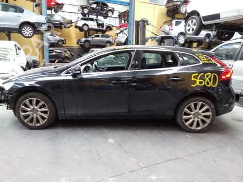 Glove box VOLVO V40 Hatchback (525) D2 2779915 | B-Parts