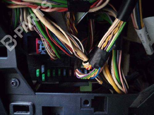 Boîte à Fusibles CITROËN BERLINGO MULTISPACE (B9) 1.6 HDi 90 | B-Parts