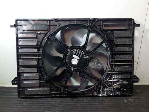 Radiator fan AUDI A4 B8 (8K2) 2.0 TDI 5585840 | B-Parts