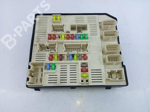Fuse box RENAULT MEGANE III Hatchback (BZ0/1_, B3_) 1.5 dCi (BZ09, BZ0D ...