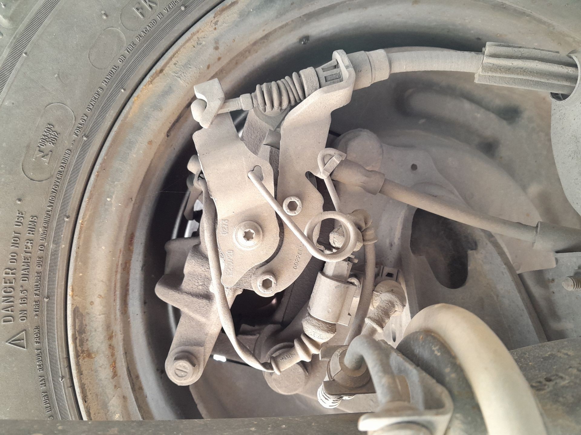 Left rear brake caliper VW CRAFTER Van (SY_, SX_) 2.0 TDI RWD (SYB, SYC ...