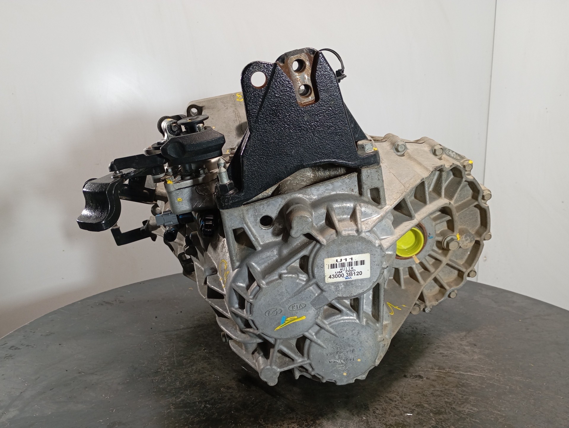 Manual gearbox KIA SORENTO III (UM) 22183059 | B-Parts