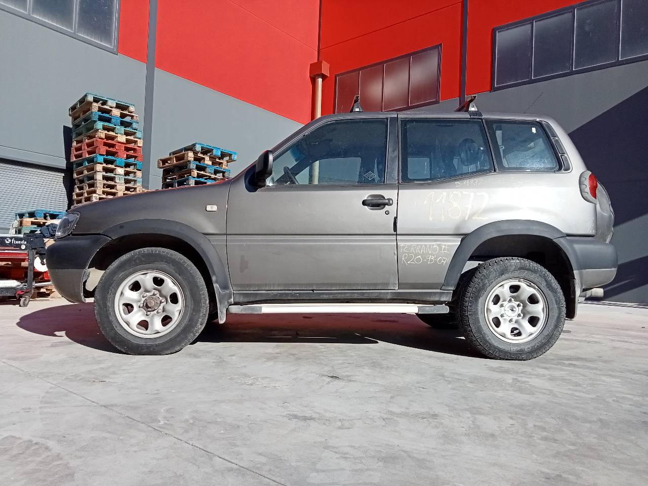 Front bumper reinforcement NISSAN TERRANO II (R20) 2.7 TDi 4WD 16334992 ...