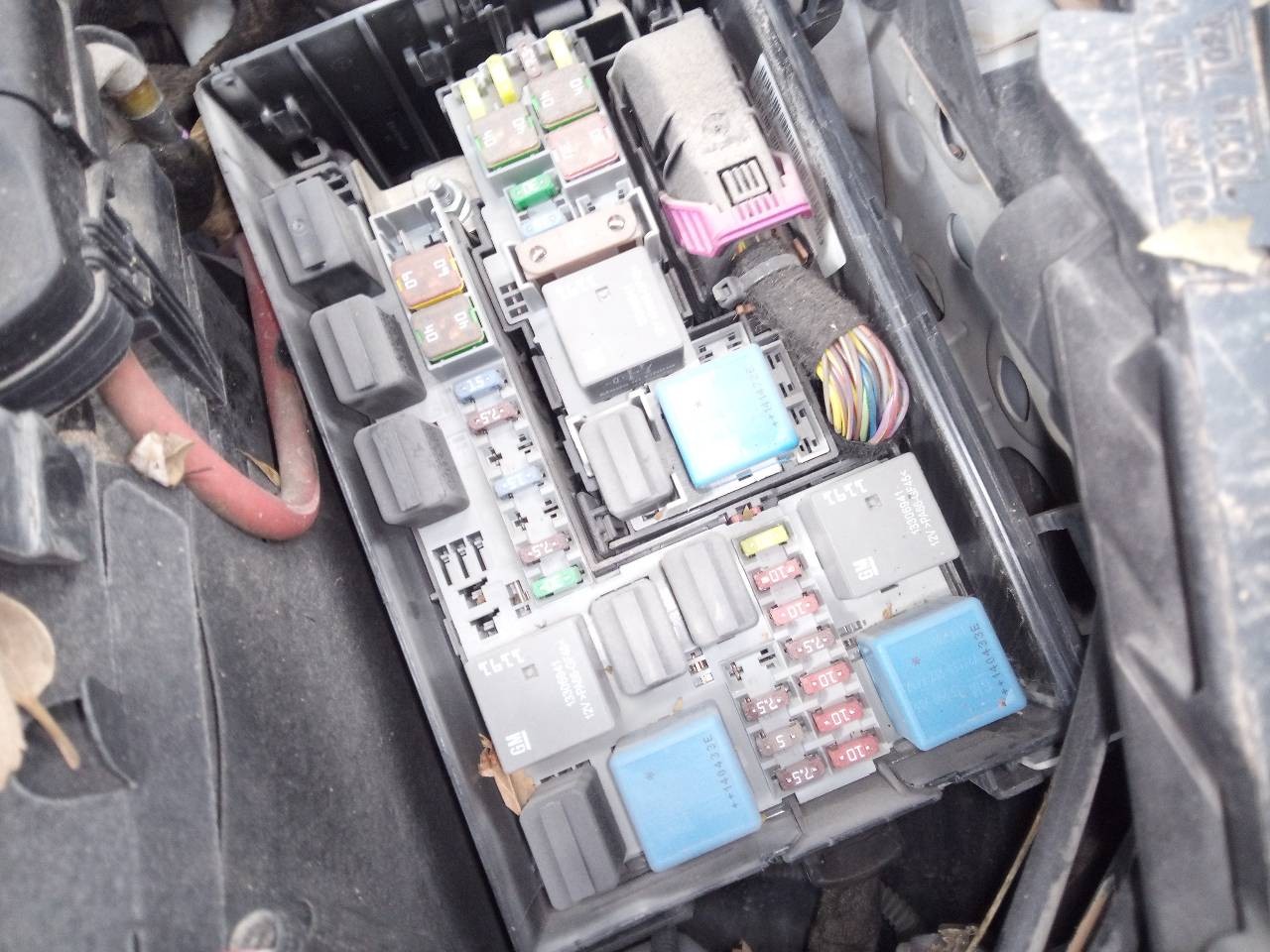 Fuse box OPEL CORSA D (S07) 1.3 CDTI (L08, L68) 9622256 | B-Parts