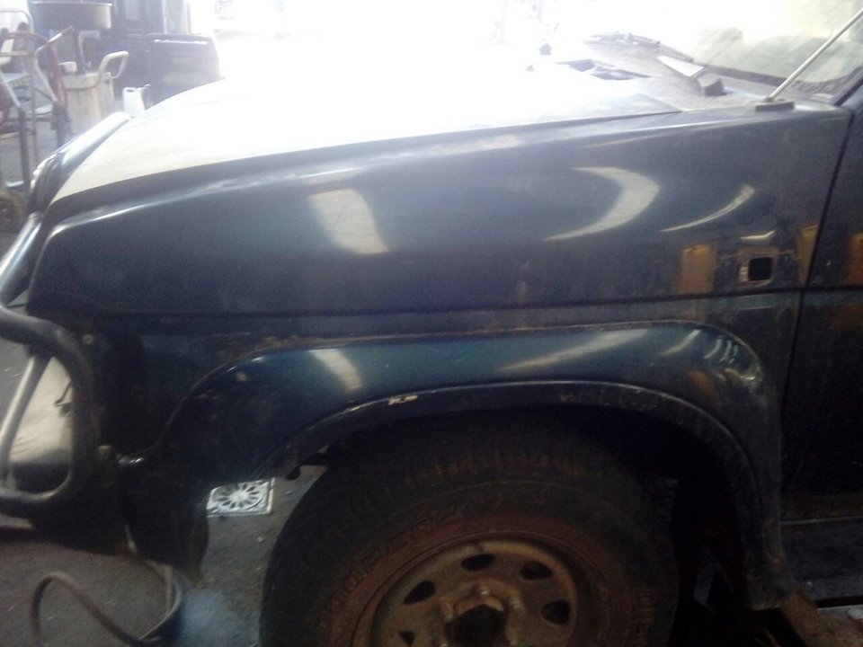 Left front fenders NISSAN TERRANO I (WD21) 2.4 i 4WD 11105825 | B-Parts