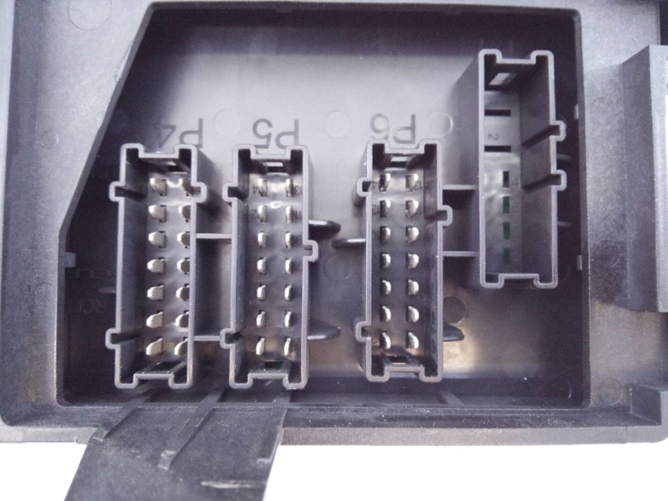 Fuse box MERCEDES-BENZ R-CLASS (W251, V251) R 320 CDI 4-matic (251.022 ...