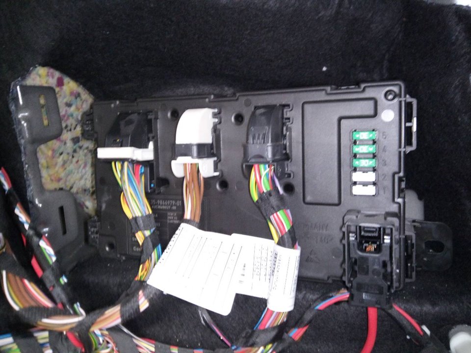 Fuse box BMW 3 Gran Turismo (F34) 320 d 7775858 | B-Parts