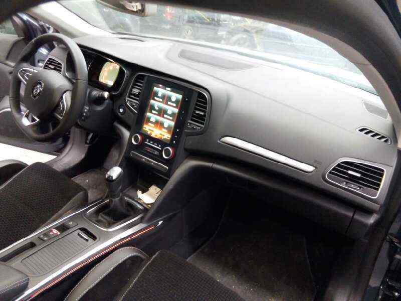 Boîte à Fusibles RENAULT MEGANE IV Hatchback (B9A/M/N_) 1.6 dCi 130 ...