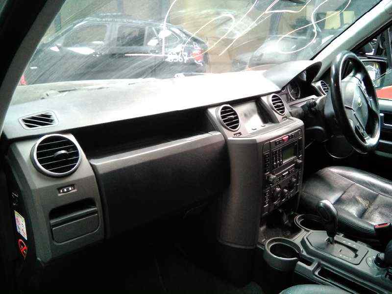 Right rear steering knuckle LAND ROVER DISCOVERY III (L319) 2.7 TD 4x4 ...